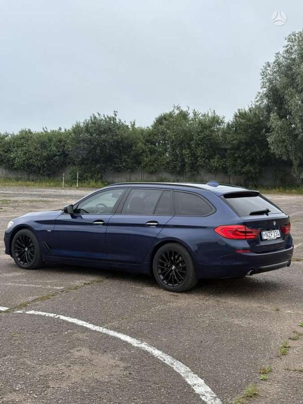 Blue BMW 520 2018 in Klaipeda, with an engine capacity of 2.00 L and mileage of 238 thousand km for 14000 €, photo 5 on AUTOMOTO.COM.LV