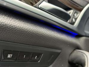 Blue BMW 520 2018 in Klaipeda, with an engine capacity of 2.00 L and mileage of 238 thousand km for 14000 €, photo 12 on AUTOMOTO.COM.LV