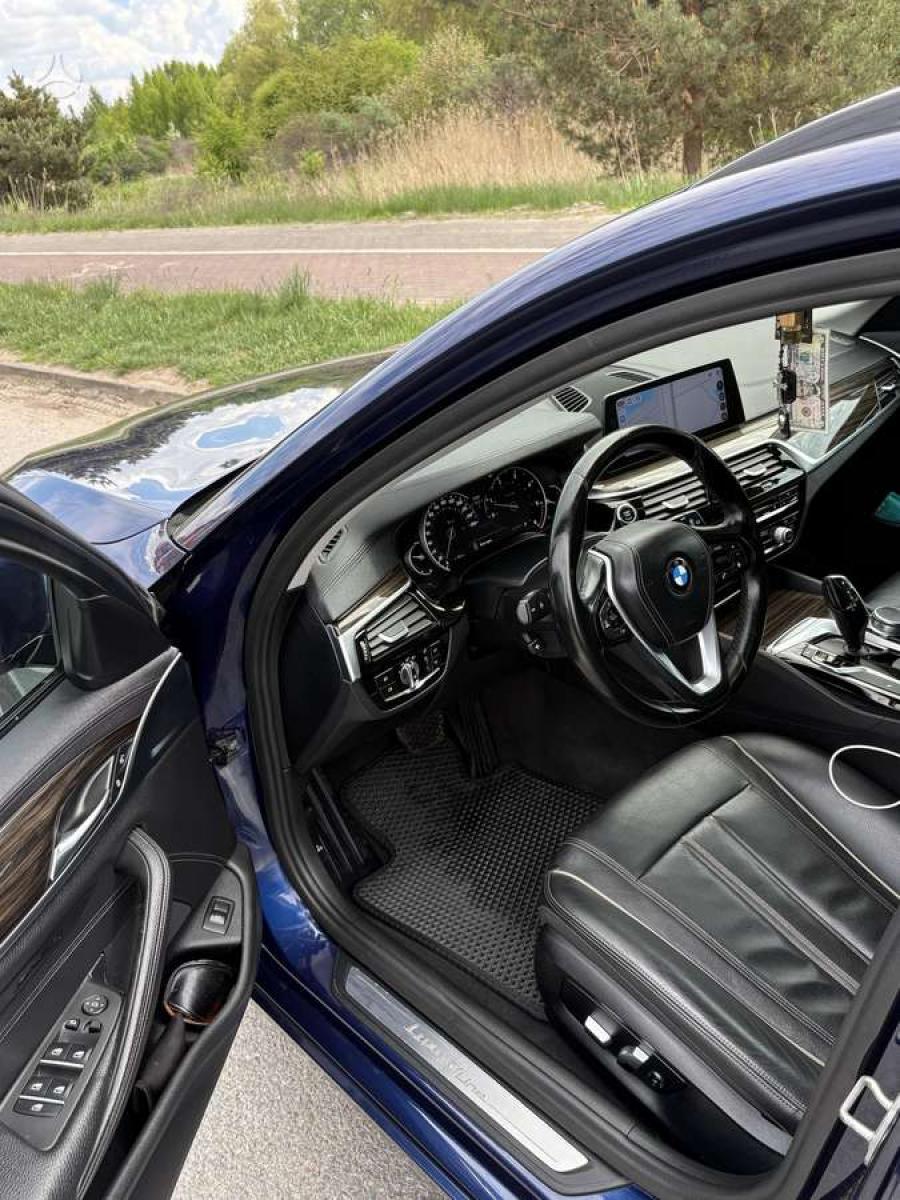 Blue BMW 520 2018 in Klaipeda, with an engine capacity of 2.00 L and mileage of 238 thousand km for 14000 €, photo 15 on AUTOMOTO.COM.LV