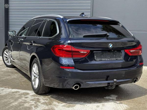 Blue BMW 520 2018 in Utena, with an engine capacity of 2.00 L and mileage of 266 thousand km for 13600 €, photo 7 on AUTOMOTO.COM.LV