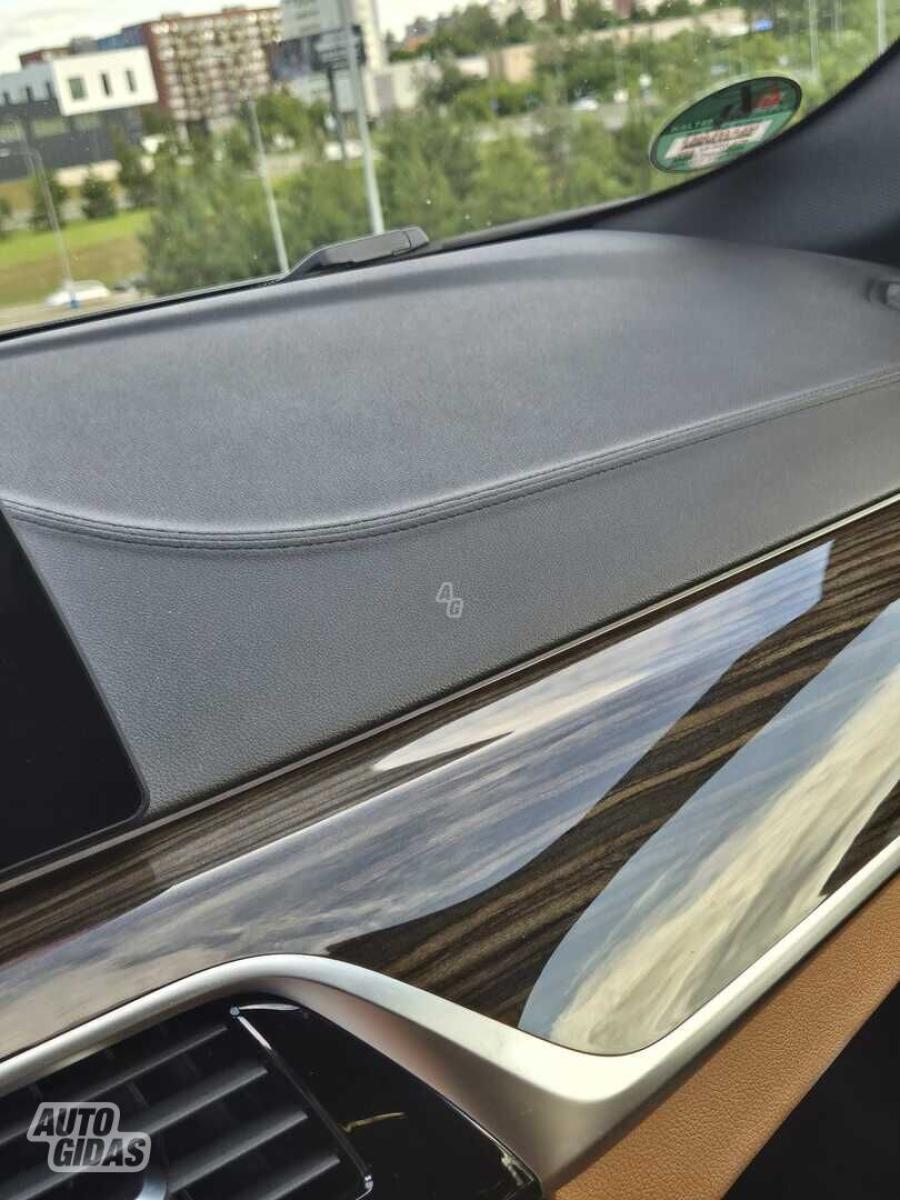 Zils BMW 520 2018 Viļņa, ar dzinēja tilpumu 2.00 L un nobraukumu 213 tūkst. km par 18999 €, foto 9 vietnē AUTOMOTO.COM.LV
