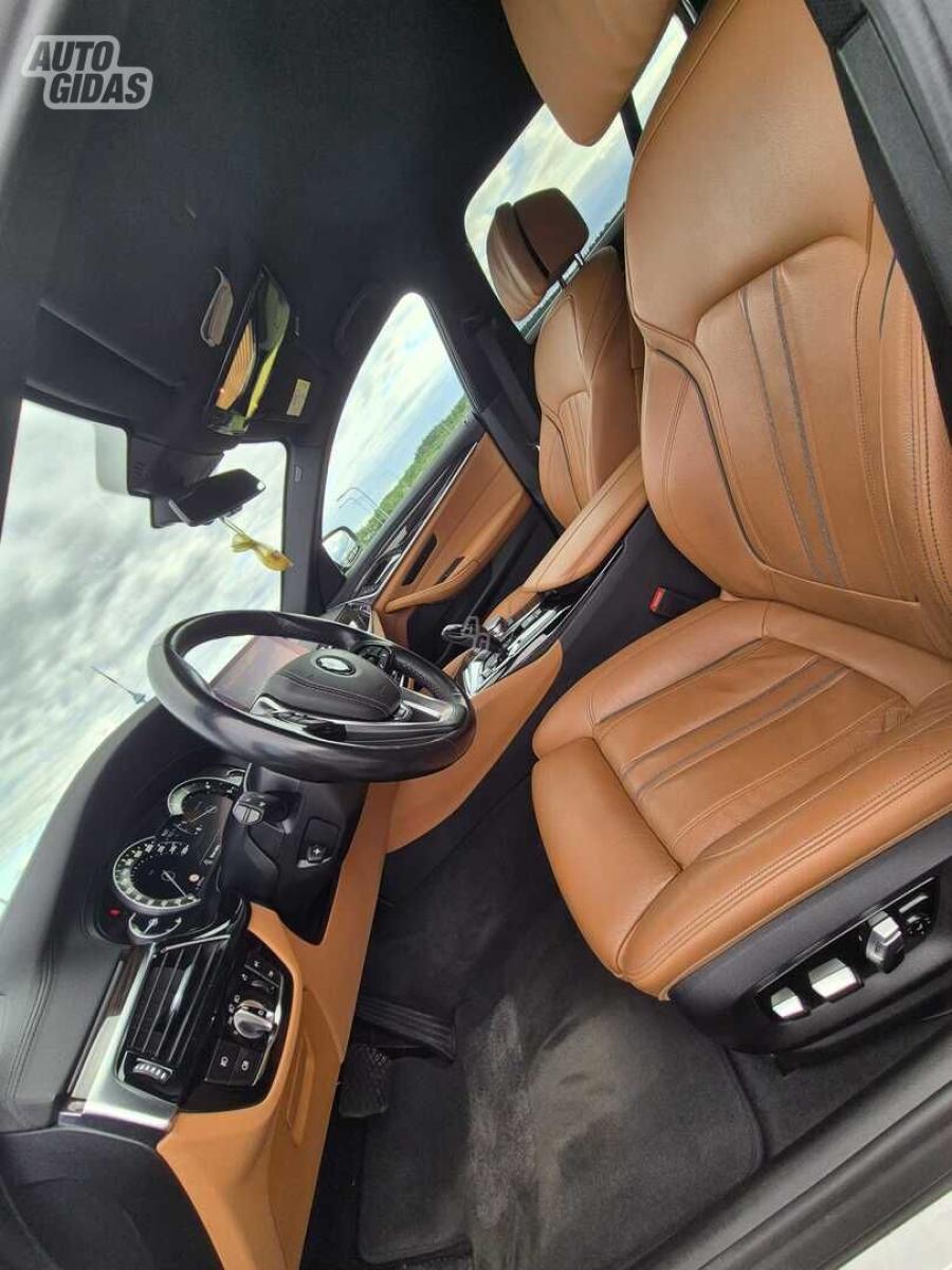 Zils BMW 520 2018 Viļņa, ar dzinēja tilpumu 2.00 L un nobraukumu 213 tūkst. km par 18999 €, foto 19 vietnē AUTOMOTO.COM.LV