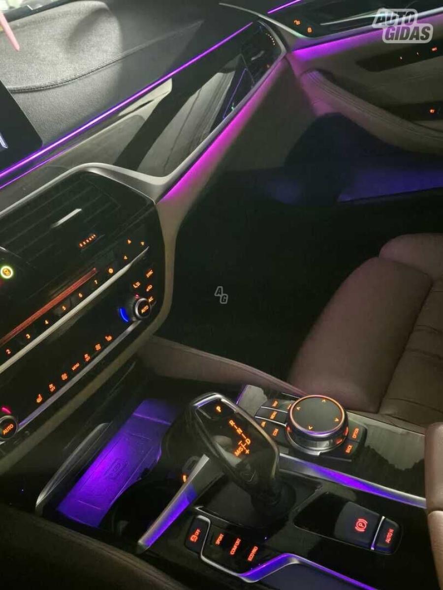 Zils BMW 520 2018 Viļņa, ar dzinēja tilpumu 2.00 L un nobraukumu 213 tūkst. km par 18999 €, foto 21 vietnē AUTOMOTO.COM.LV