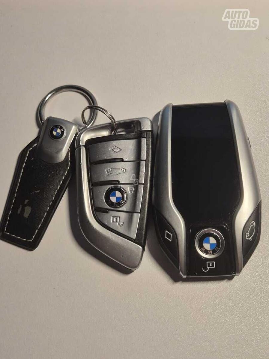 Zils BMW 520 2018 Viļņa, ar dzinēja tilpumu 2.00 L un nobraukumu 213 tūkst. km par 18999 €, foto 25 vietnē AUTOMOTO.COM.LV