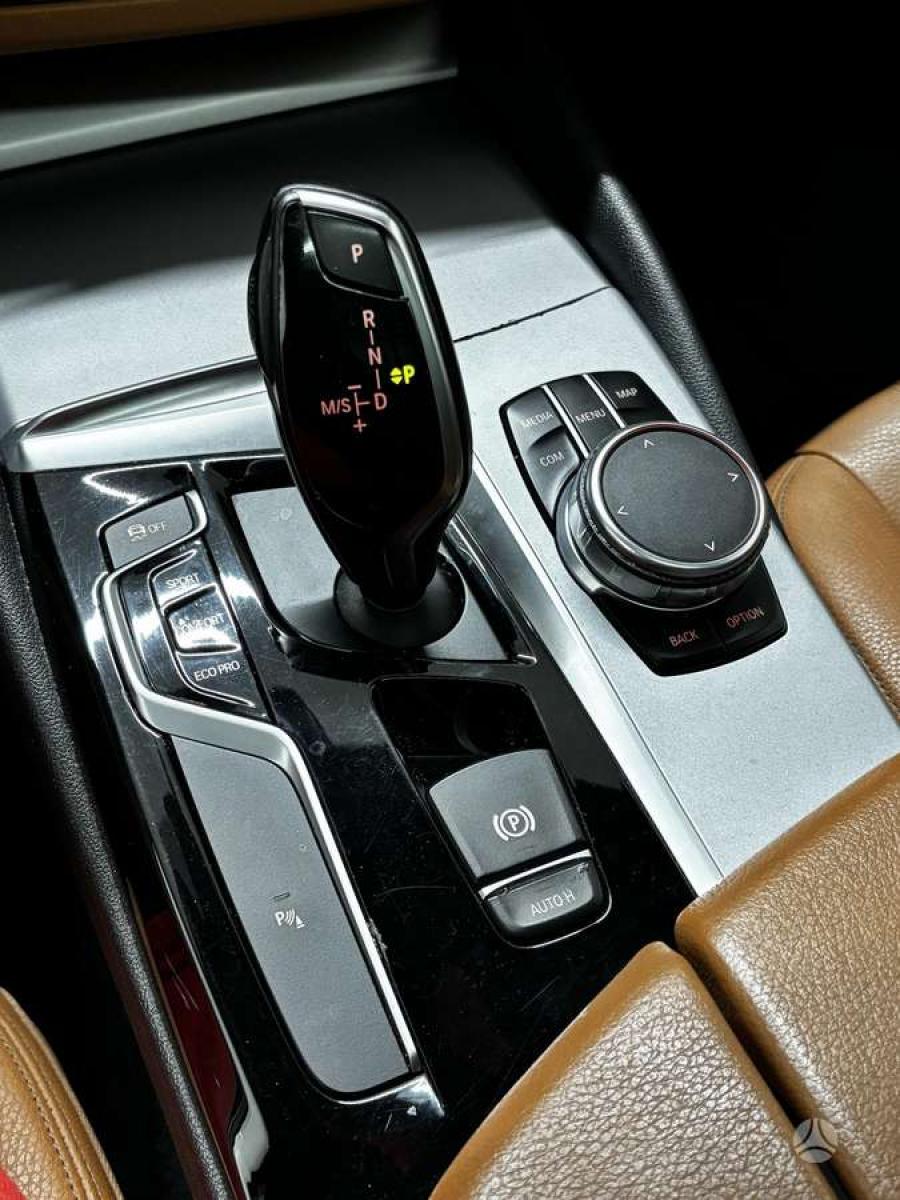 Zils BMW 520 2018 Utena, ar dzinēja tilpumu 2.00 L un nobraukumu 266 tūkst. km par 13200 €, foto 10 vietnē AUTOMOTO.COM.LV