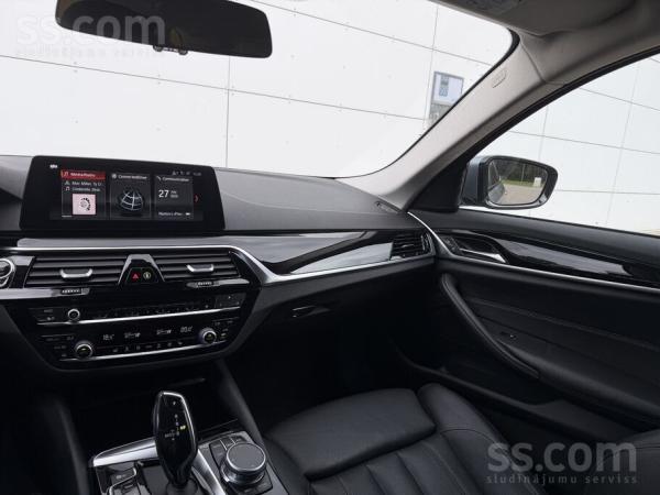 Zils BMW 520 2018 Jelgava, ar dzinēja tilpumu 2.00 L un nobraukumu 234 tūkst. km par 15200 €, foto 10 vietnē AUTOMOTO.COM.LV