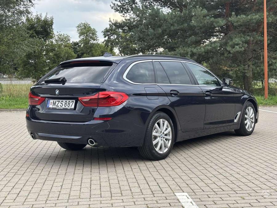 Синий БМВ 520 2018 в Вильнюс, объемом двигателя 2.00 л и пробегом 245 тыс. км за 14000 €, фото 5 на AUTOMOTO.COM.LV