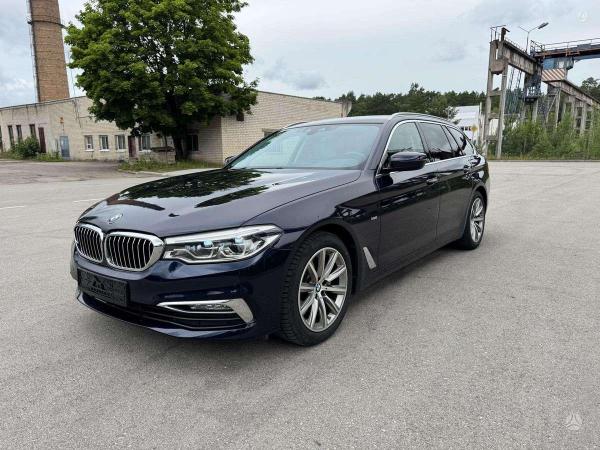 Blue BMW 520 2018 in Vilnius, with an engine capacity of 2.00 L and mileage of 192 thousand km for 16700 €, photo 7 on AUTOMOTO.COM.LV