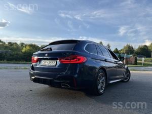 Blue BMW 520 2019 in Riga, with an engine capacity of 2.00 L and mileage of 0 thousand km for 21750 €, photo 2 on AUTOMOTO.COM.LV