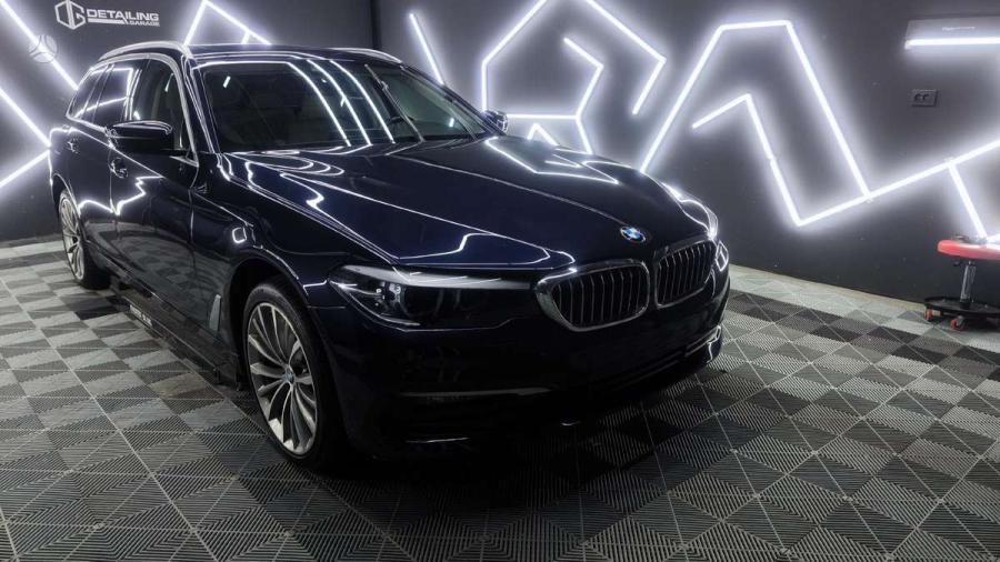 Blue BMW 520 2019 in Vilnius, with an engine capacity of 2.00 L and mileage of 180 thousand km for 18950 €, photo 5 on AUTOMOTO.COM.LV