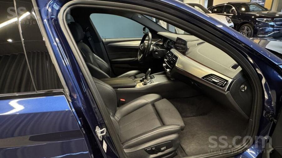 Zils BMW 520 2019 Rīga, ar dzinēja tilpumu 2.00 L un nobraukumu 249 tūkst. km par 16990 €, foto 11 vietnē AUTOMOTO.COM.LV