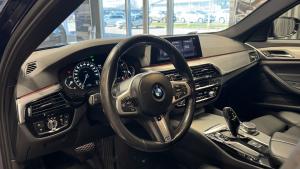 Zils BMW 520 2019 Rīga, ar dzinēja tilpumu 2.00 L un nobraukumu 249 tūkst. km par 15990 €, foto 19 vietnē AUTOMOTO.COM.LV