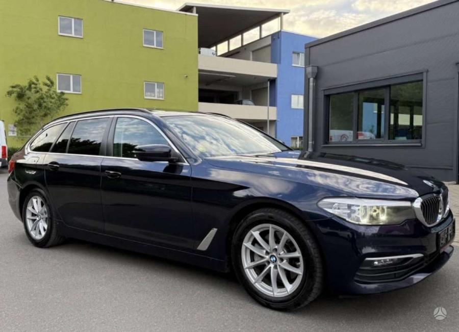 Blue BMW 520 2019 in Kaunas, with an engine capacity of 2.00 L and mileage of 275 thousand km for 13900 €, photo 8 on AUTOMOTO.COM.LV