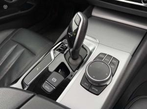 Blue BMW 520 2019 in Kaunas, with an engine capacity of 2.00 L and mileage of 275 thousand km for 13900 €, photo 20 on AUTOMOTO.COM.LV