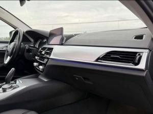 Blue BMW 520 2019 in Kaunas, with an engine capacity of 2.00 L and mileage of 275 thousand km for 13900 €, photo 21 on AUTOMOTO.COM.LV