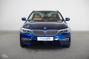 Blue BMW 520 2019 in Vilnius, with an engine capacity of 2.00 L and mileage of 217 thousand km for 19771 €, photo 3 on AUTOMOTO.COM.LV