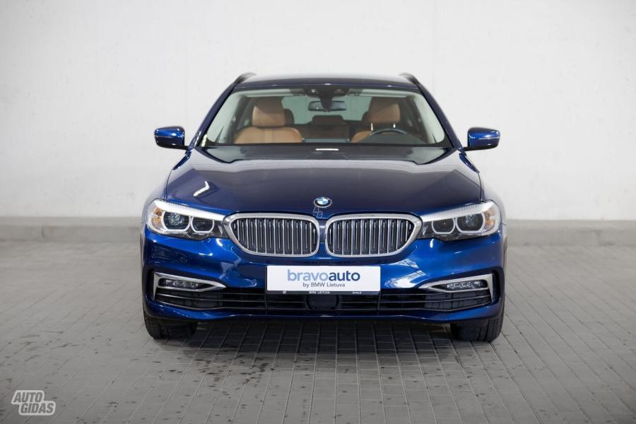 Blue BMW 520 2019 in Vilnius, with an engine capacity of 2.00 L and mileage of 217 thousand km for 19771 €, photo 3 on AUTOMOTO.COM.LV
