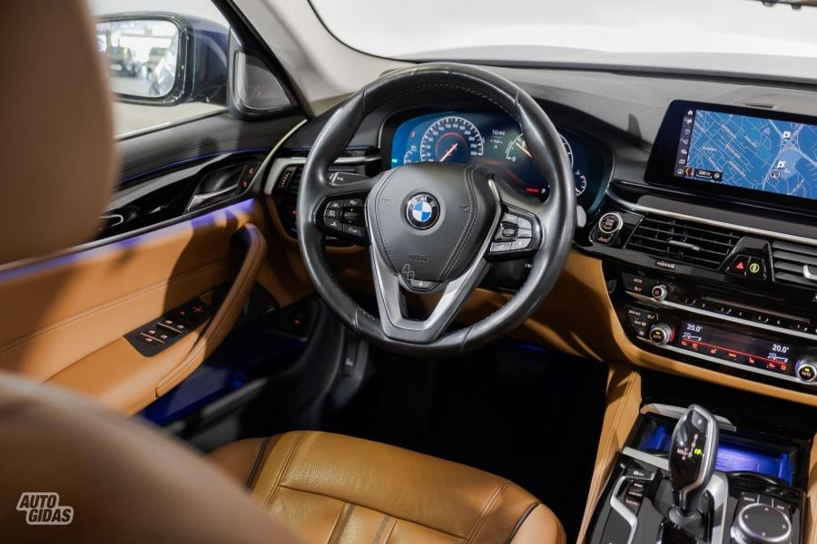 Blue BMW 520 2019 in Vilnius, with an engine capacity of 2.00 L and mileage of 217 thousand km for 19771 €, photo 23 on AUTOMOTO.COM.LV