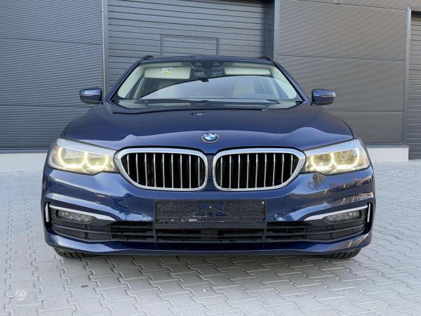 Blue BMW 520 2019 in Utena, with an engine capacity of 2.00 L and mileage of 233 thousand km for 14999 €, photo 6 on AUTOMOTO.COM.LV