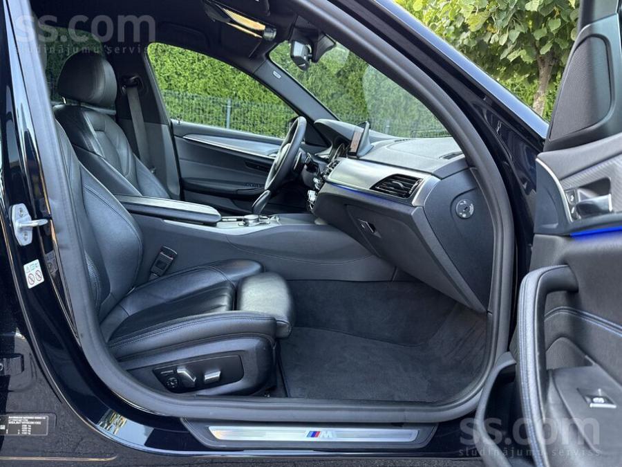Zils BMW 520 2019 Rīga, ar dzinēja tilpumu 2.00 L un nobraukumu 176 tūkst. km par 19900 €, foto 12 vietnē AUTOMOTO.COM.LV