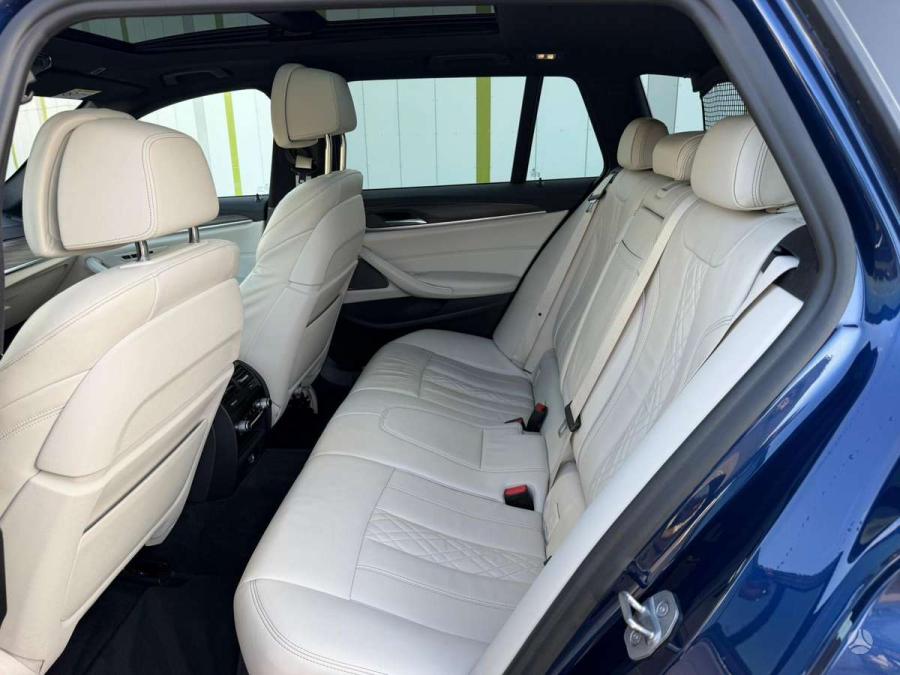 Blue BMW 520 2019 in Raseiniai, with an engine capacity of 2.00 L and mileage of 198 thousand km for 18000 €, photo 12 on AUTOMOTO.COM.LV