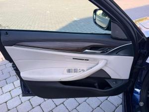 Blue BMW 520 2019 in Raseiniai, with an engine capacity of 2.00 L and mileage of 198 thousand km for 18000 €, photo 17 on AUTOMOTO.COM.LV