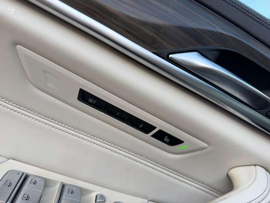 Blue BMW 520 2019 in Raseiniai, with an engine capacity of 2.00 L and mileage of 198 thousand km for 18000 €, photo 18 on AUTOMOTO.COM.LV