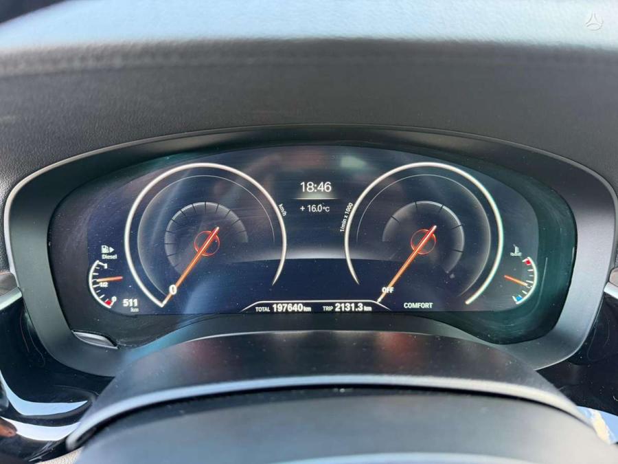 Blue BMW 520 2019 in Raseiniai, with an engine capacity of 2.00 L and mileage of 198 thousand km for 18000 €, photo 19 on AUTOMOTO.COM.LV