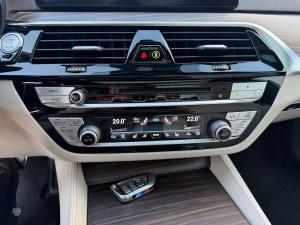 Blue BMW 520 2019 in Raseiniai, with an engine capacity of 2.00 L and mileage of 198 thousand km for 18000 €, photo 21 on AUTOMOTO.COM.LV