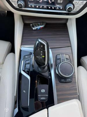 Blue BMW 520 2019 in Raseiniai, with an engine capacity of 2.00 L and mileage of 198 thousand km for 18000 €, photo 25 on AUTOMOTO.COM.LV