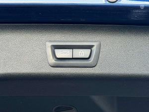 Blue BMW 520 2019 in Raseiniai, with an engine capacity of 2.00 L and mileage of 198 thousand km for 18000 €, photo 32 on AUTOMOTO.COM.LV