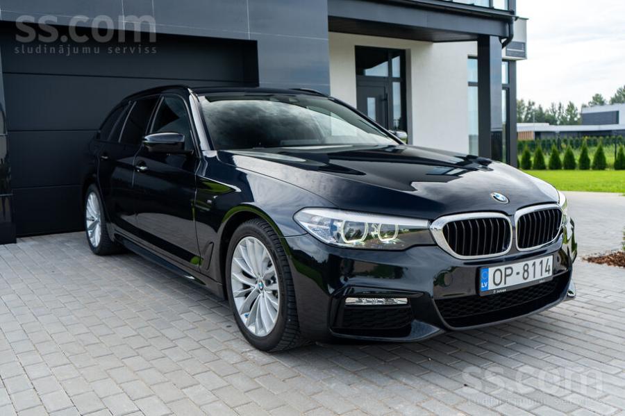 Blue BMW 520 2019 in Riga, with an engine capacity of 2.00 L and mileage of 178 thousand km for 16000 €, photo 4 on AUTOMOTO.COM.LV