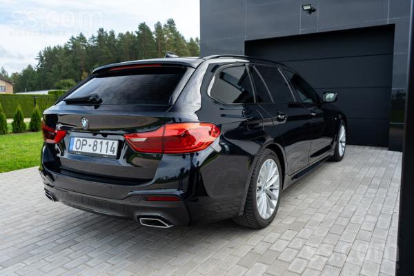 Blue BMW 520 2019 in Riga, with an engine capacity of 2.00 L and mileage of 178 thousand km for 16000 €, photo 5 on AUTOMOTO.COM.LV