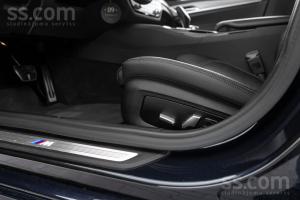 Blue BMW 520 2019 in Riga, with an engine capacity of 2.00 L and mileage of 178 thousand km for 16000 €, photo 11 on AUTOMOTO.COM.LV
