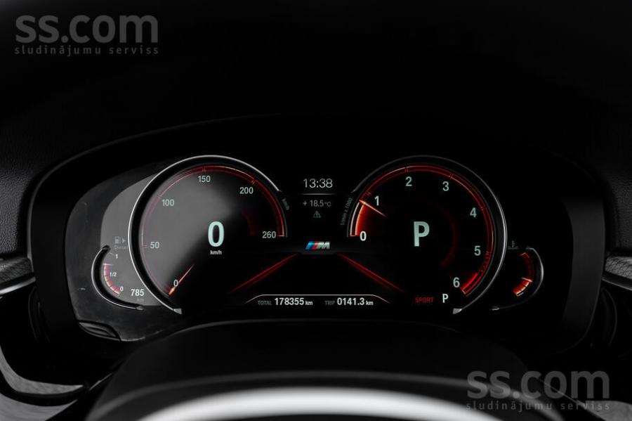 Blue BMW 520 2019 in Riga, with an engine capacity of 2.00 L and mileage of 178 thousand km for 16000 €, photo 12 on AUTOMOTO.COM.LV