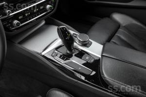Blue BMW 520 2019 in Riga, with an engine capacity of 2.00 L and mileage of 178 thousand km for 16000 €, photo 15 on AUTOMOTO.COM.LV