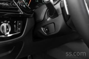 Blue BMW 520 2019 in Riga, with an engine capacity of 2.00 L and mileage of 178 thousand km for 16000 €, photo 16 on AUTOMOTO.COM.LV