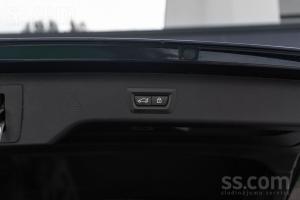 Blue BMW 520 2019 in Riga, with an engine capacity of 2.00 L and mileage of 178 thousand km for 16000 €, photo 19 on AUTOMOTO.COM.LV