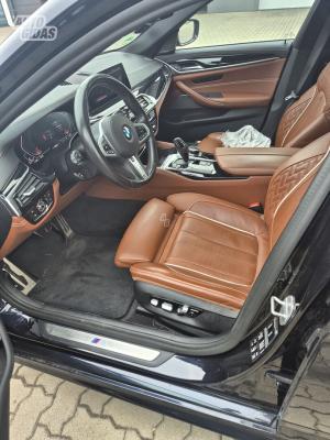 Blue BMW 520 2019 in Vilnius, with an engine capacity of 2.00 L and mileage of 187 thousand km for 14000 €, photo 5 on AUTOMOTO.COM.LV