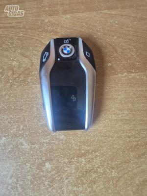 Blue BMW 520 2019 in Vilnius, with an engine capacity of 2.00 L and mileage of 187 thousand km for 14000 €, photo 10 on AUTOMOTO.COM.LV