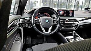 Zils BMW 520 2020 Viļņa, ar dzinēja tilpumu 2.00 L un nobraukumu 272 tūkst. km par 16000 €, foto 28 vietnē AUTOMOTO.COM.LV