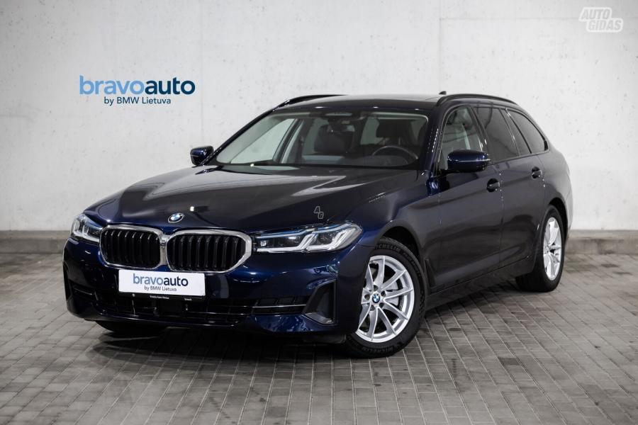 Blue BMW 520 2020 in Vilnius, with an engine capacity of 2.00 L and mileage of 155 thousand km for 29991 €, photo 1 on AUTOMOTO.COM.LV