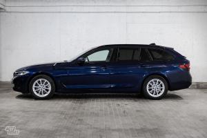 Blue BMW 520 2020 in Vilnius, with an engine capacity of 2.00 L and mileage of 155 thousand km for 29991 €, photo 5 on AUTOMOTO.COM.LV