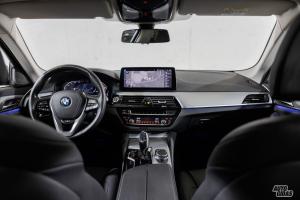 Blue BMW 520 2020 in Vilnius, with an engine capacity of 2.00 L and mileage of 155 thousand km for 29991 €, photo 15 on AUTOMOTO.COM.LV
