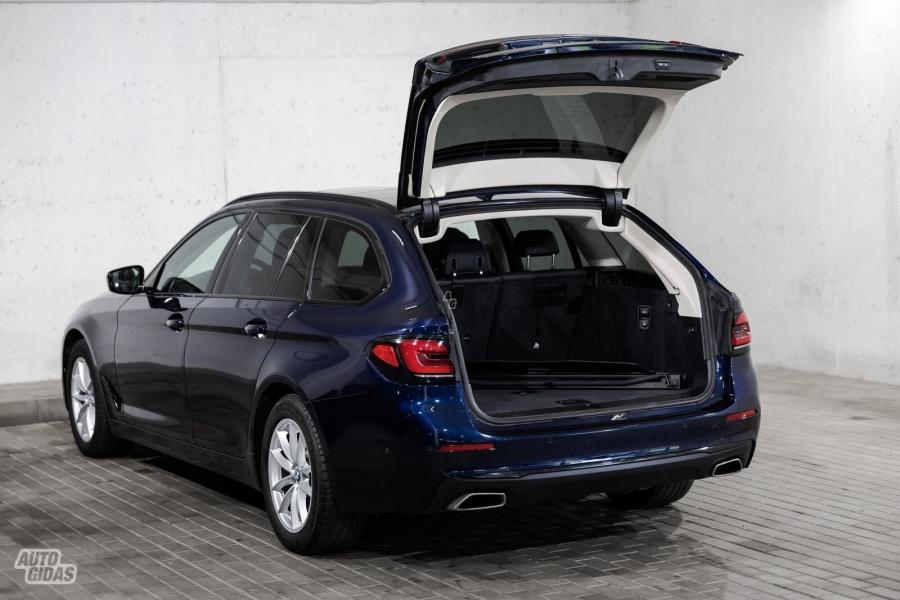Blue BMW 520 2020 in Vilnius, with an engine capacity of 2.00 L and mileage of 155 thousand km for 29991 €, photo 32 on AUTOMOTO.COM.LV