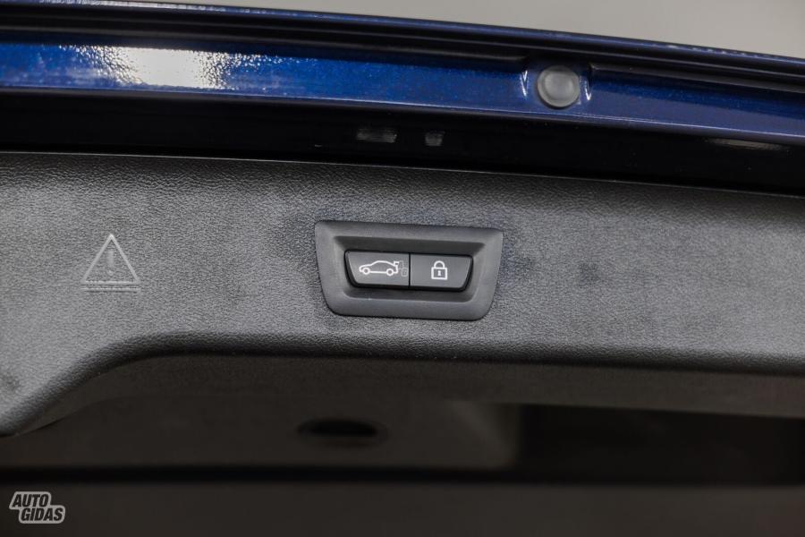 Blue BMW 520 2020 in Vilnius, with an engine capacity of 2.00 L and mileage of 155 thousand km for 29991 €, photo 33 on AUTOMOTO.COM.LV