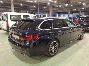 Blue BMW 520 2021 in Vilnius, with an engine capacity of 2.00 L and mileage of 128 thousand km for 29390 €, photo 5 on AUTOMOTO.COM.LV