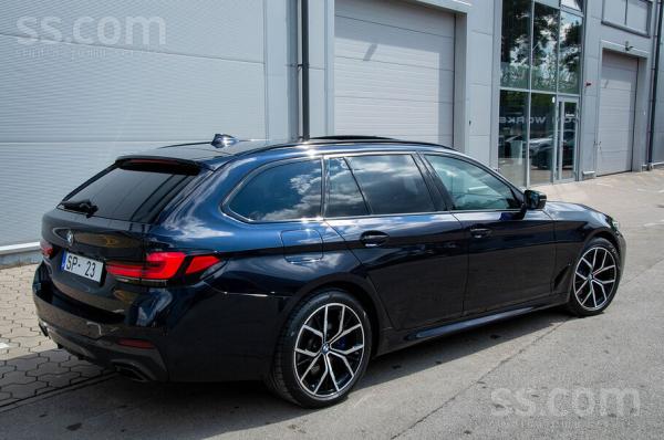 Blue BMW 520 2022 in Riga, with an engine capacity of 2.00 L and mileage of 94 thousand km for 33000 €, photo 9 on AUTOMOTO.COM.LV