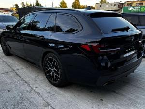 Blue BMW 520 2022 in Utena, with an engine capacity of 2.00 L and mileage of 300 thousand km for 15500 €, photo 5 on AUTOMOTO.COM.LV
