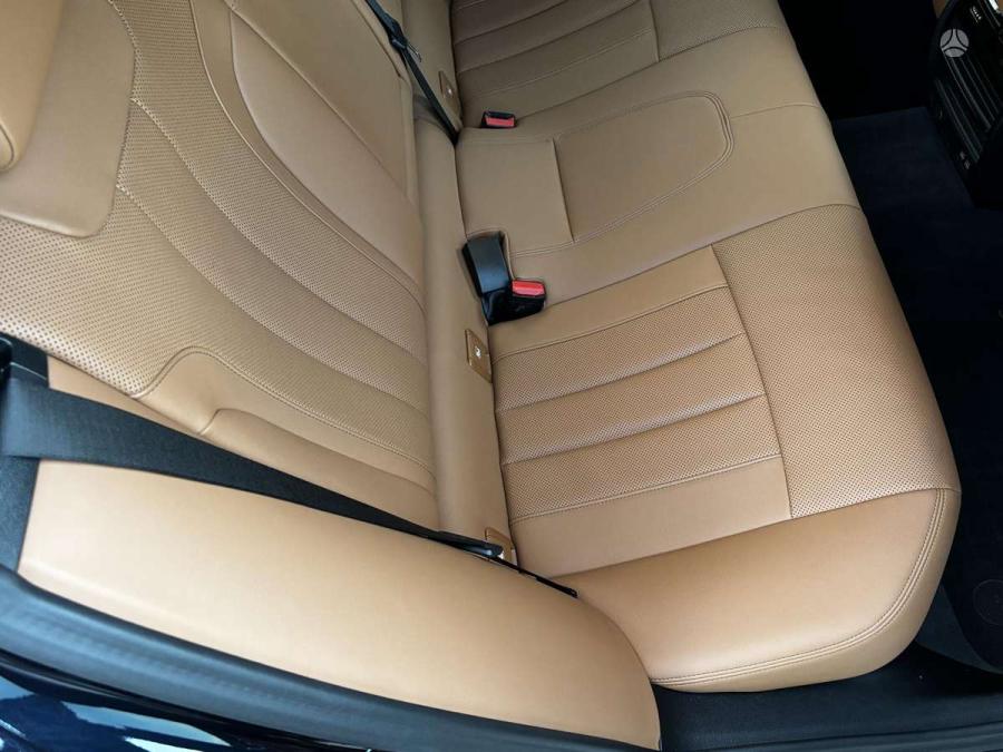 Blue BMW 520 2022 in Utena, with an engine capacity of 2.00 L and mileage of 300 thousand km for 15500 €, photo 20 on AUTOMOTO.COM.LV